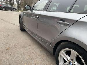 Grey BMW 118 2009 in Alytus, with an engine capacity of 2.00 L and mileage of 220 thousand km for 1800 €, photo 9 on AUTOMOTO.COM.LV