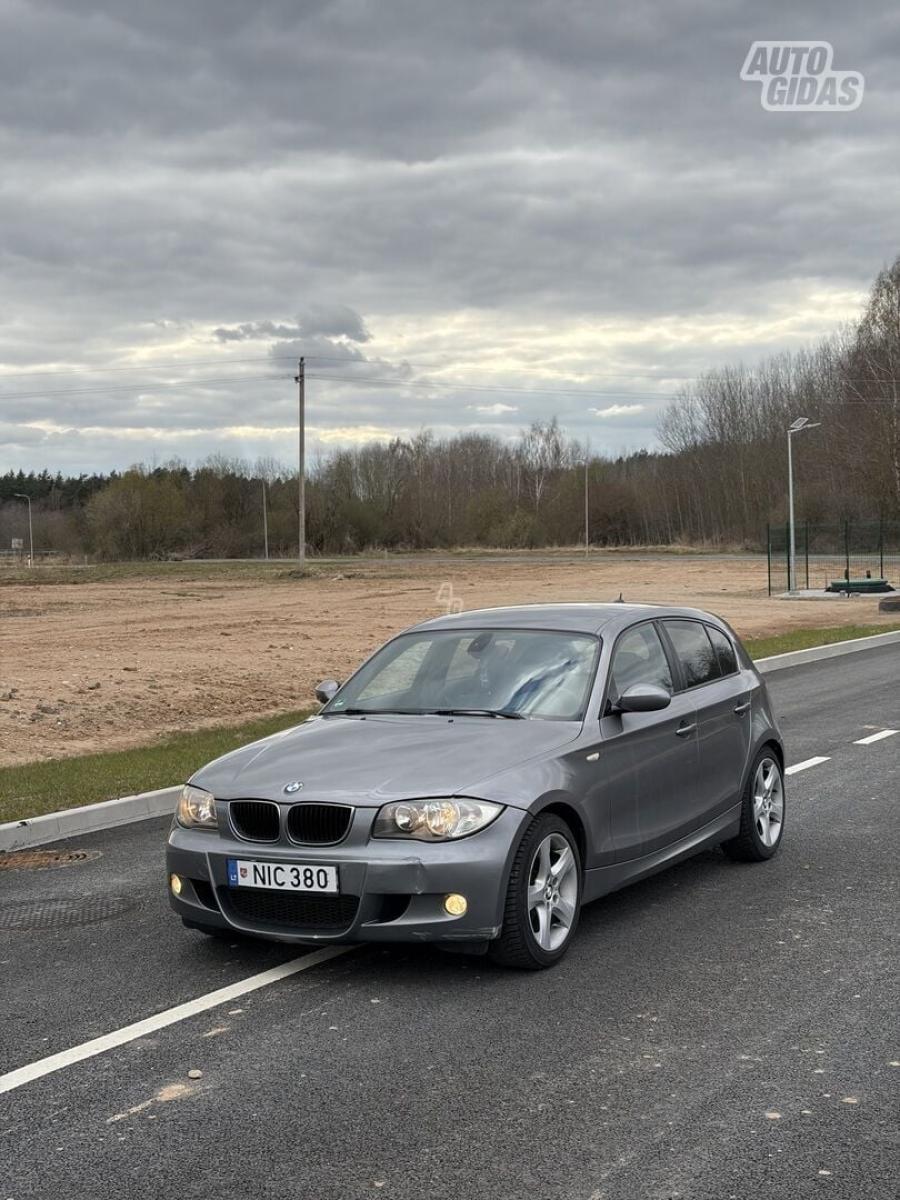 Grey BMW 118 2009 in Jonava, with an engine capacity of 1.80 L and mileage of 289 thousand km for 2700 €, photo 7 on AUTOMOTO.COM.LV