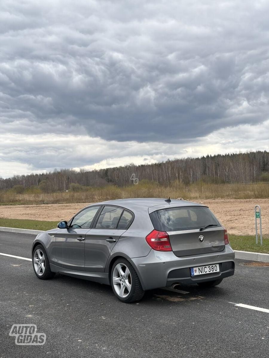 Grey BMW 118 2009 in Jonava, with an engine capacity of 1.80 L and mileage of 289 thousand km for 2700 €, photo 8 on AUTOMOTO.COM.LV