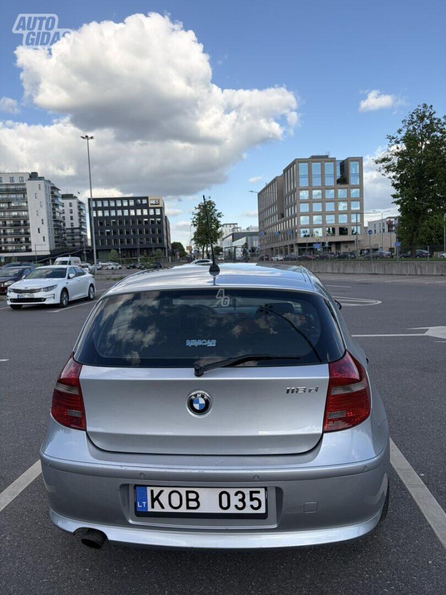 Pelēks BMW 118 2009 Viļņa, ar dzinēja tilpumu 2.00 L un nobraukumu 337 tūkst. km par 2690 €, foto 6 vietnē AUTOMOTO.COM.LV