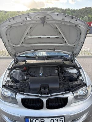 Pelēks BMW 118 2009 Viļņa, ar dzinēja tilpumu 2.00 L un nobraukumu 337 tūkst. km par 2690 €, foto 8 vietnē AUTOMOTO.COM.LV