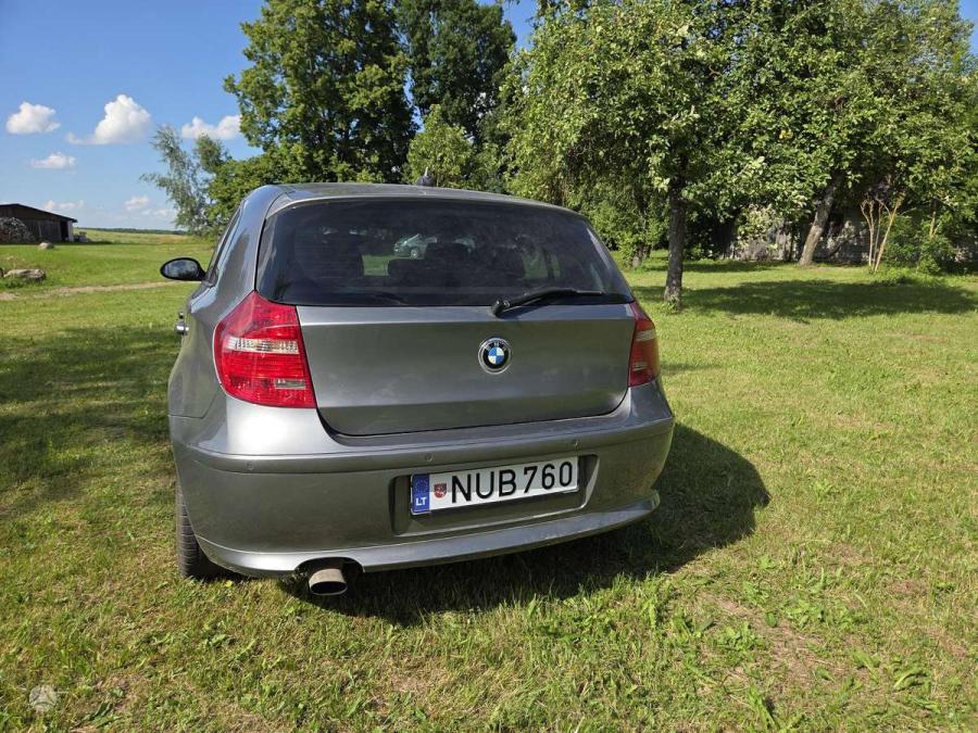 Pelēks BMW 118 2009 Alīta, ar dzinēja tilpumu 1.80 L un nobraukumu 280 tūkst. km par 2499 €, foto 6 vietnē AUTOMOTO.COM.LV