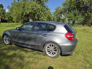 Pelēks BMW 118 2009 Alīta, ar dzinēja tilpumu 1.80 L un nobraukumu 280 tūkst. km par 2499 €, foto 7 vietnē AUTOMOTO.COM.LV