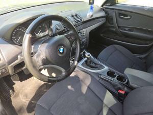 Pelēks BMW 118 2009 Alīta, ar dzinēja tilpumu 1.80 L un nobraukumu 280 tūkst. km par 2499 €, foto 9 vietnē AUTOMOTO.COM.LV