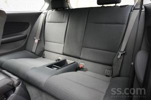 Grey BMW 118 2009 in Riga, with an engine capacity of 2.00 L and mileage of 262 thousand km for 4690 €, photo 10 on AUTOMOTO.COM.LV