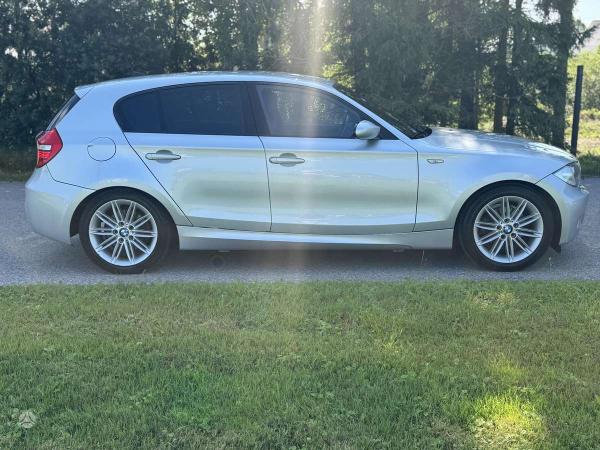 Pelēks BMW 118 2009 Utena, ar dzinēja tilpumu 2.00 L un nobraukumu 195 tūkst. km par 3950 €, foto 4 vietnē AUTOMOTO.COM.LV