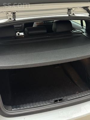 Grey BMW 118 2009 in Riga, with an engine capacity of 2.00 L and mileage of 197 thousand km for 4400 €, photo 7 on AUTOMOTO.COM.LV