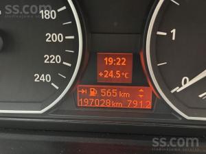 Grey BMW 118 2009 in Riga, with an engine capacity of 2.00 L and mileage of 197 thousand km for 4400 €, photo 10 on AUTOMOTO.COM.LV