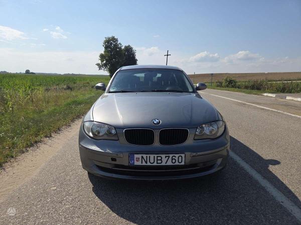 Pelēks BMW 118 2009 Alīta, ar dzinēja tilpumu 1.80 L un nobraukumu 285 tūkst. km par 1999 €, foto 2 vietnē AUTOMOTO.COM.LV