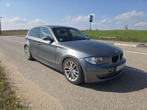 Pelēks BMW 118 2009 Alīta, ar dzinēja tilpumu 1.80 L un nobraukumu 285 tūkst. km par 1999 €, foto 4 vietnē AUTOMOTO.COM.LV