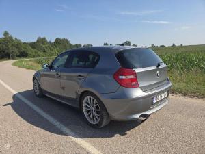 Pelēks BMW 118 2009 Alīta, ar dzinēja tilpumu 1.80 L un nobraukumu 285 tūkst. km par 1999 €, foto 7 vietnē AUTOMOTO.COM.LV