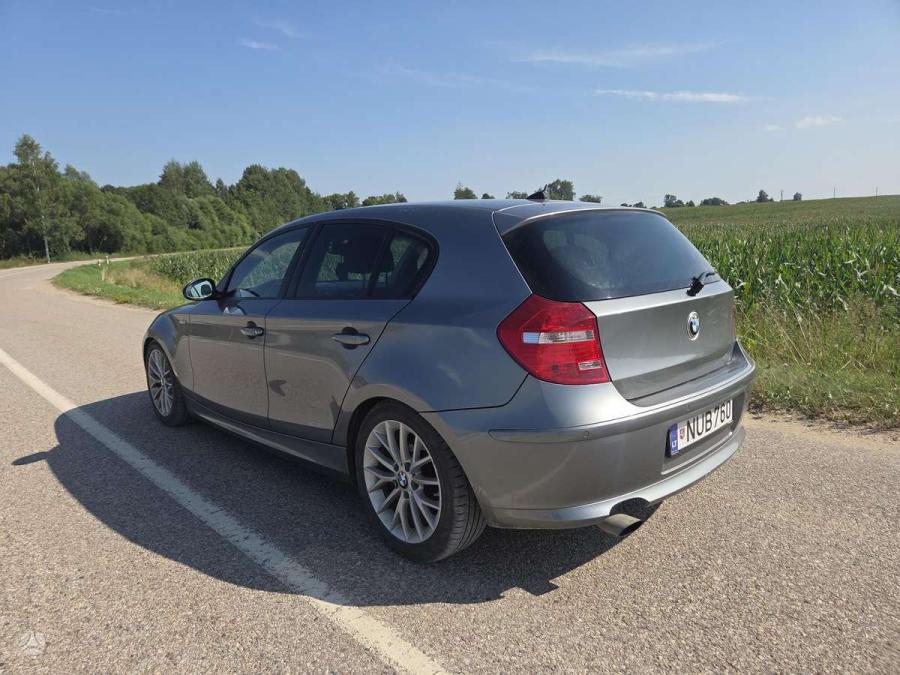 Pelēks BMW 118 2009 Alīta, ar dzinēja tilpumu 1.80 L un nobraukumu 285 tūkst. km par 1999 €, foto 7 vietnē AUTOMOTO.COM.LV