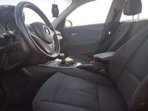 Pelēks BMW 118 2009 Alīta, ar dzinēja tilpumu 1.80 L un nobraukumu 285 tūkst. km par 1999 €, foto 8 vietnē AUTOMOTO.COM.LV