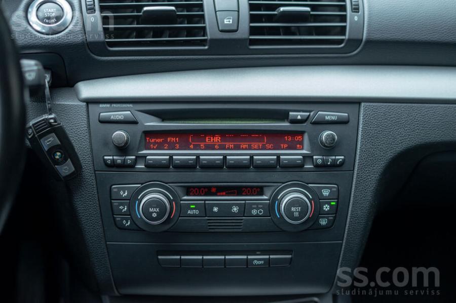 Pelēks BMW 118 2009 Liepāja, ar dzinēja tilpumu 2.00 L un nobraukumu 243 tūkst. km par 3900 €, foto 17 vietnē AUTOMOTO.COM.LV