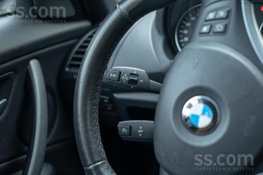 Pelēks BMW 118 2009 Liepāja, ar dzinēja tilpumu 2.00 L un nobraukumu 243 tūkst. km par 3900 €, foto 19 vietnē AUTOMOTO.COM.LV