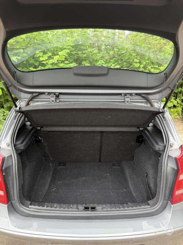 Grey BMW 118 2009 in Kaunas, with an engine capacity of 2.00 L and mileage of 127 thousand km for 3500 €, photo 2 on AUTOMOTO.COM.LV