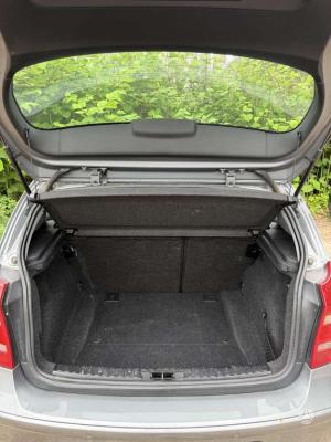 Grey BMW 118 2009 in Kaunas, with an engine capacity of 2.00 L and mileage of 127 thousand km for 3500 €, photo 3 on AUTOMOTO.COM.LV