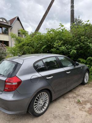 Grey BMW 118 2009 in Kaunas, with an engine capacity of 2.00 L and mileage of 127 thousand km for 3500 €, photo 20 on AUTOMOTO.COM.LV