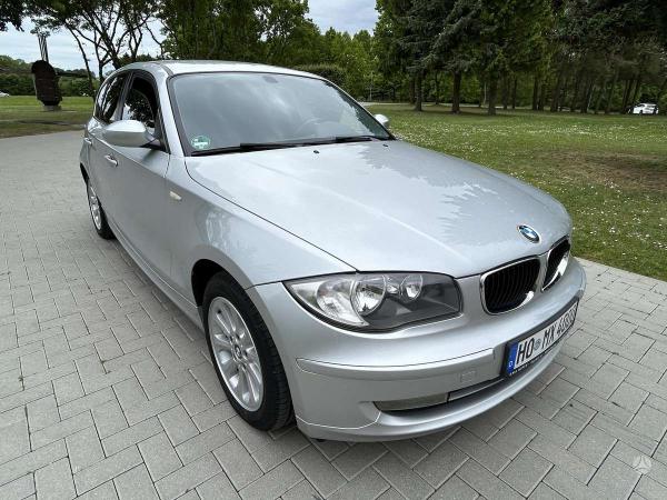 Pelēks BMW 118 2009 Kėdainiai, ar dzinēja tilpumu 0.00 L un nobraukumu 270 tūkst. km par 2600 €, foto 3 vietnē AUTOMOTO.COM.LV