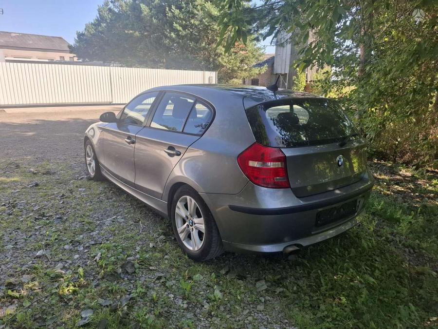 Grey BMW 118 2009 in Pasvalys, with an engine capacity of 0.00 L and mileage of 262 thousand km for 3250 €, photo 5 on AUTOMOTO.COM.LV