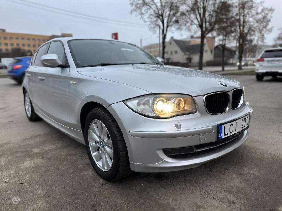 Pelēks BMW 118 2010 Šauļi, ar dzinēja tilpumu 2.00 L un nobraukumu 135 tūkst. km par 3200 €, foto 5 vietnē AUTOMOTO.COM.LV
