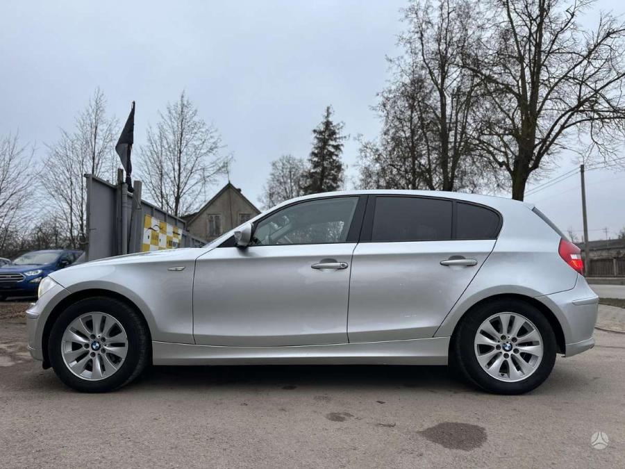 Pelēks BMW 118 2010 Šauļi, ar dzinēja tilpumu 2.00 L un nobraukumu 135 tūkst. km par 3200 €, foto 6 vietnē AUTOMOTO.COM.LV