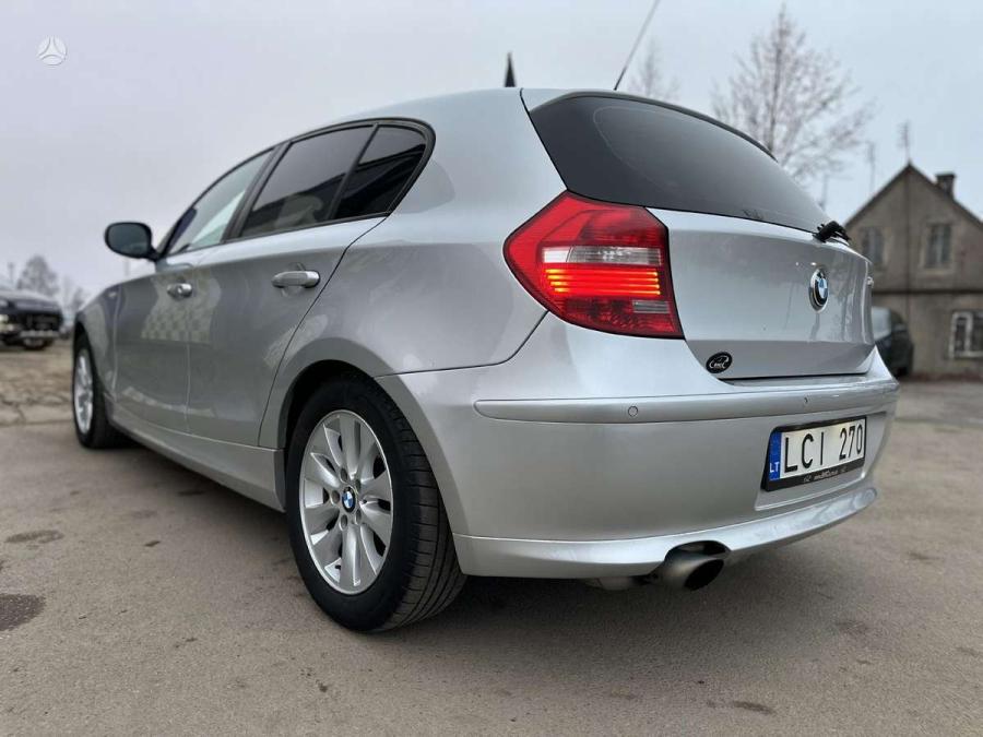 Pelēks BMW 118 2010 Šauļi, ar dzinēja tilpumu 2.00 L un nobraukumu 135 tūkst. km par 3200 €, foto 8 vietnē AUTOMOTO.COM.LV