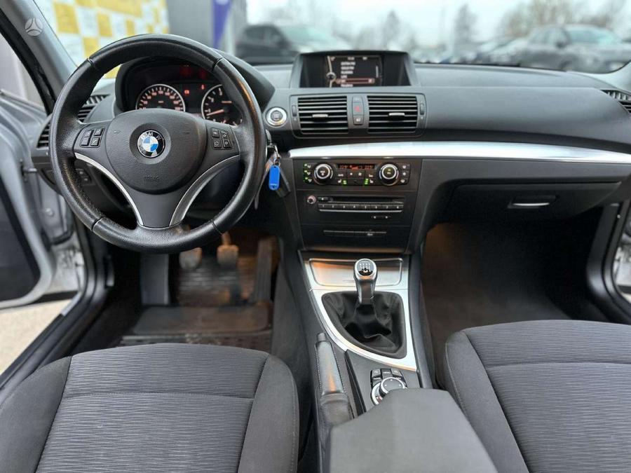 Pelēks BMW 118 2010 Šauļi, ar dzinēja tilpumu 2.00 L un nobraukumu 135 tūkst. km par 3200 €, foto 19 vietnē AUTOMOTO.COM.LV