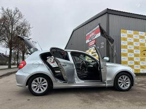 Pelēks BMW 118 2010 Šauļi, ar dzinēja tilpumu 2.00 L un nobraukumu 135 tūkst. km par 3200 €, foto 25 vietnē AUTOMOTO.COM.LV