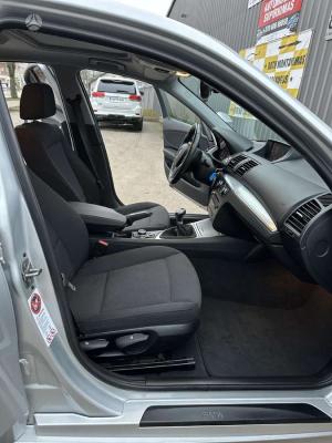 Pelēks BMW 118 2010 Šauļi, ar dzinēja tilpumu 2.00 L un nobraukumu 135 tūkst. km par 3200 €, foto 26 vietnē AUTOMOTO.COM.LV