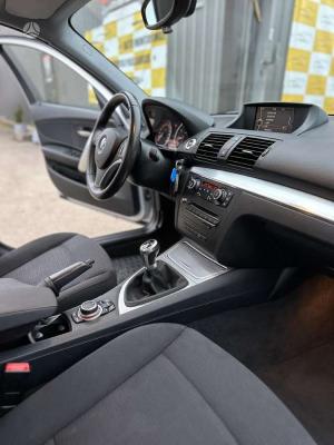 Pelēks BMW 118 2010 Šauļi, ar dzinēja tilpumu 2.00 L un nobraukumu 135 tūkst. km par 3200 €, foto 27 vietnē AUTOMOTO.COM.LV