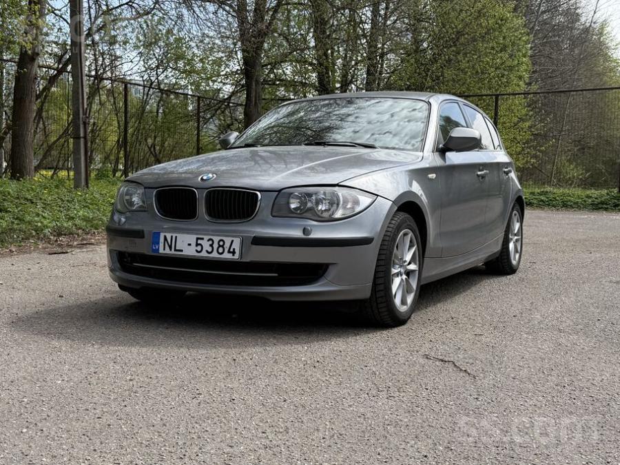 Pelēks BMW 118 2010 Rīga, ar dzinēja tilpumu 2.00 L un nobraukumu 239 tūkst. km par 3690 €, foto 4 vietnē AUTOMOTO.COM.LV
