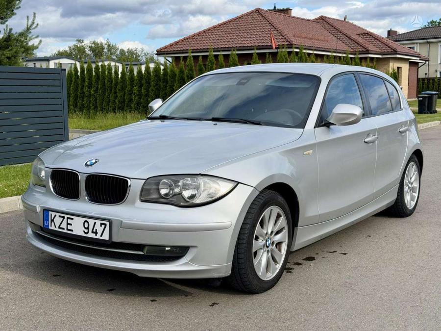 Pelēks BMW 118 2010 Viļņa, ar dzinēja tilpumu 2.00 L un nobraukumu 202 tūkst. km par 3250 €, foto 1 vietnē AUTOMOTO.COM.LV