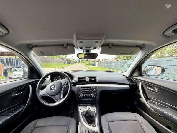 Pelēks BMW 118 2010 Viļņa, ar dzinēja tilpumu 2.00 L un nobraukumu 202 tūkst. km par 3250 €, foto 10 vietnē AUTOMOTO.COM.LV