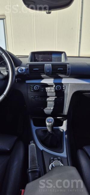 Grey BMW 118 2010 in Riga, with an engine capacity of 2.00 L and mileage of 225 thousand km for 4300 €, photo 11 on AUTOMOTO.COM.LV