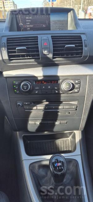 Grey BMW 118 2010 in Riga, with an engine capacity of 2.00 L and mileage of 225 thousand km for 4300 €, photo 13 on AUTOMOTO.COM.LV