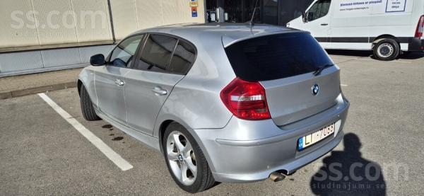 Pelēks BMW 118 2010 Rīga, ar dzinēja tilpumu 2.00 L un nobraukumu 225 tūkst. km par 4300 €, foto 3 vietnē AUTOMOTO.COM.LV