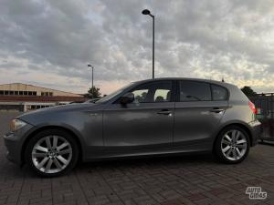 Grey BMW 118 2010 in Marijampole, with an engine capacity of 2.00 L and mileage of 253 thousand km for 4350 €, photo 5 on AUTOMOTO.COM.LV