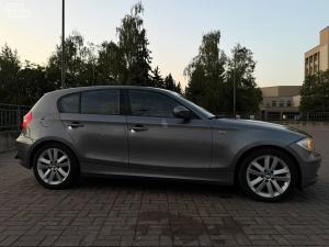 Grey BMW 118 2010 in Marijampole, with an engine capacity of 2.00 L and mileage of 253 thousand km for 4350 €, photo 7 on AUTOMOTO.COM.LV