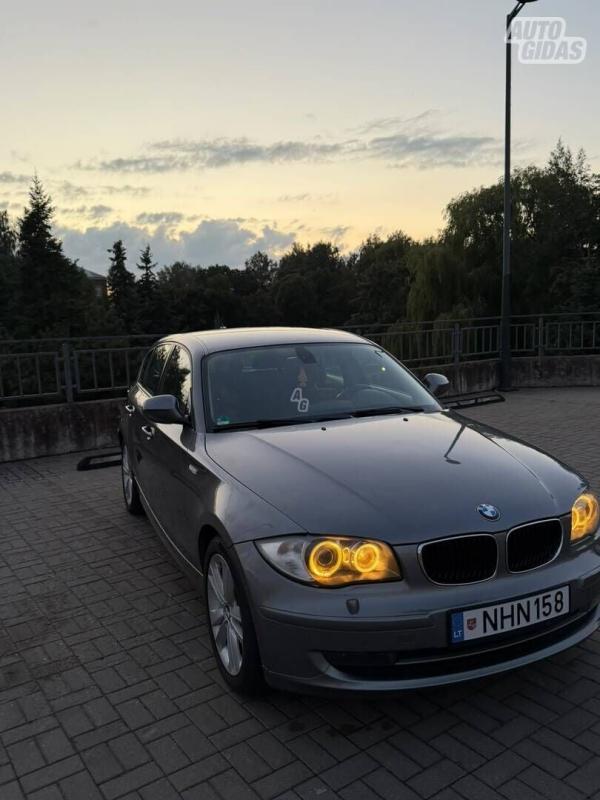 Grey BMW 118 2010 in Marijampole, with an engine capacity of 2.00 L and mileage of 253 thousand km for 4350 €, photo 8 on AUTOMOTO.COM.LV