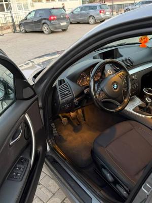 Grey BMW 118 2010 in Marijampole, with an engine capacity of 2.00 L and mileage of 253 thousand km for 4350 €, photo 9 on AUTOMOTO.COM.LV