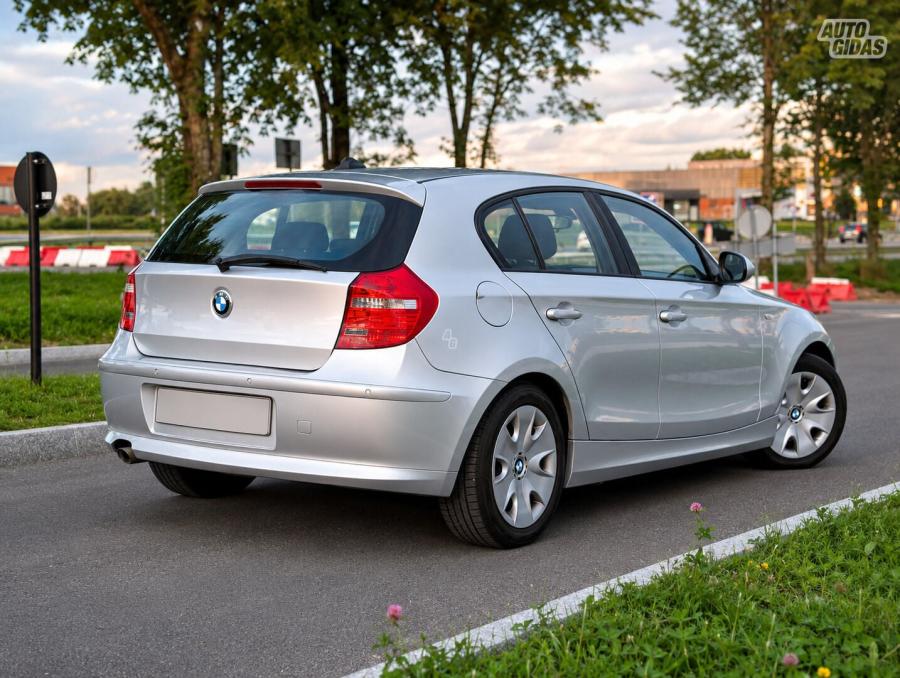 Grey BMW 118 2010 in Vilnius, with an engine capacity of 2.00 L and mileage of 225 thousand km for 3950 €, photo 4 on AUTOMOTO.COM.LV