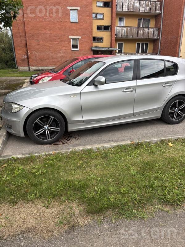 Pelēks BMW 118 2010 Rīga, ar dzinēja tilpumu 2.00 L un nobraukumu 223 tūkst. km par 2900 €, foto 5 vietnē AUTOMOTO.COM.LV