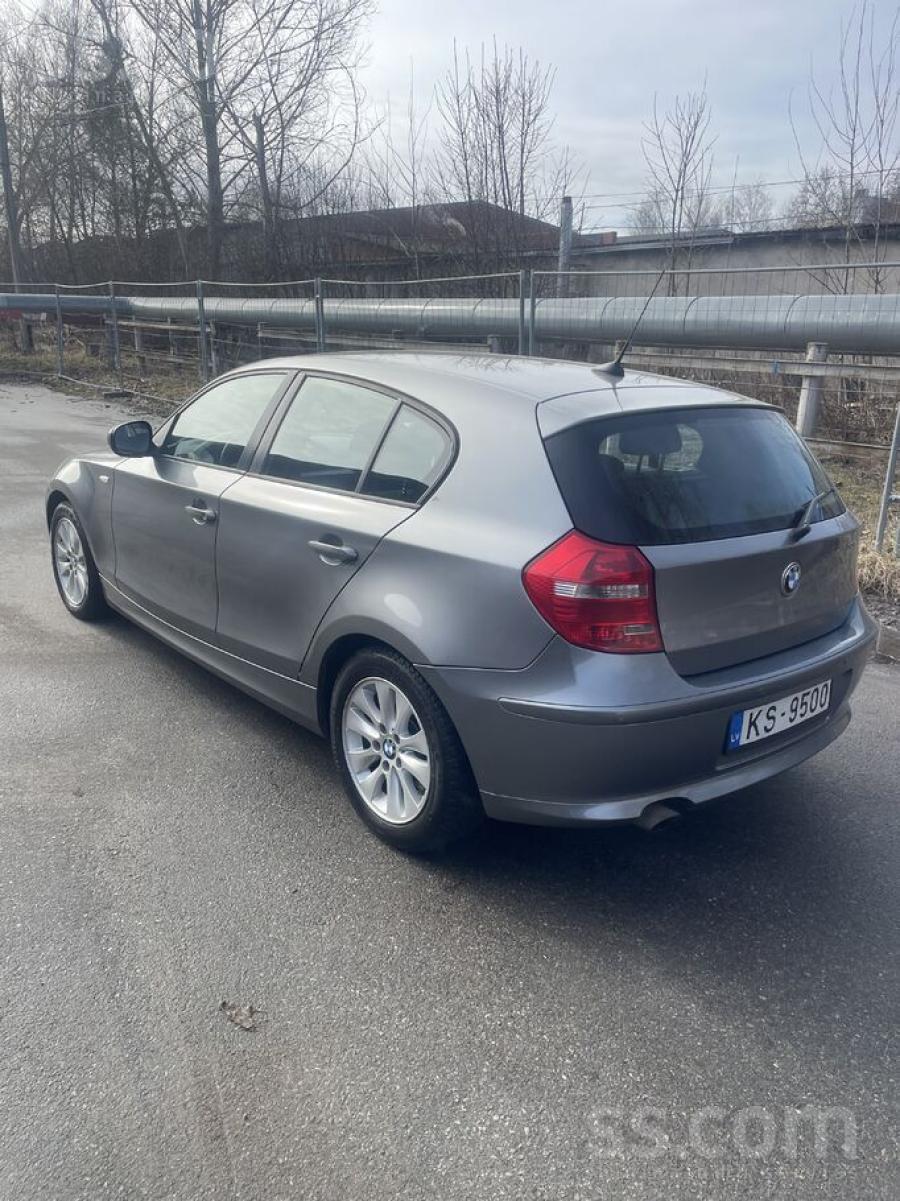 Grey BMW 118 2011 in Riga, with an engine capacity of 2.00 L and mileage of 310 thousand km for 5650 €, photo 1 on AUTOMOTO.COM.LV