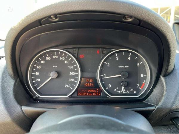Pelēks BMW 118 2011 Viļņa, ar dzinēja tilpumu 2.00 L un nobraukumu 226 tūkst. km par 3350 €, foto 11 vietnē AUTOMOTO.COM.LV