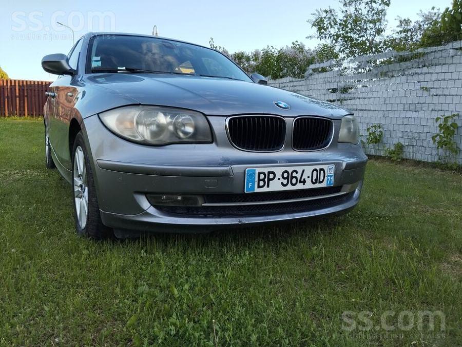 Pelēks BMW 118 2011 Bauska, ar dzinēja tilpumu 2.00 L un nobraukumu 288 tūkst. km par 2650 €, foto 4 vietnē AUTOMOTO.COM.LV