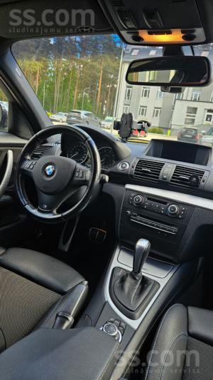 Grey BMW 118 2011 in Riga, with an engine capacity of 2.00 L and mileage of 186 thousand km for 6400 €, photo 4 on AUTOMOTO.COM.LV