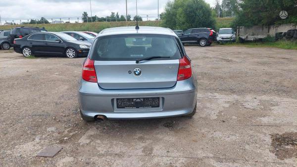 Grey BMW 118 2011 in Utena, with an engine capacity of 2.00 L and mileage of 294 thousand km for 3300 €, photo 8 on AUTOMOTO.COM.LV