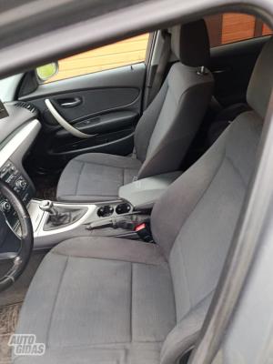 Grey BMW 118 2011 in Marijampole, with an engine capacity of 2.00 L and mileage of 305 thousand km for 2600 €, photo 6 on AUTOMOTO.COM.LV