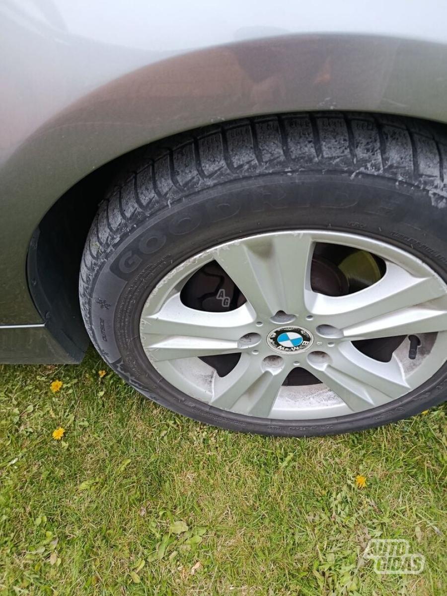 Grey BMW 118 2011 in Marijampole, with an engine capacity of 2.00 L and mileage of 305 thousand km for 2600 €, photo 8 on AUTOMOTO.COM.LV
